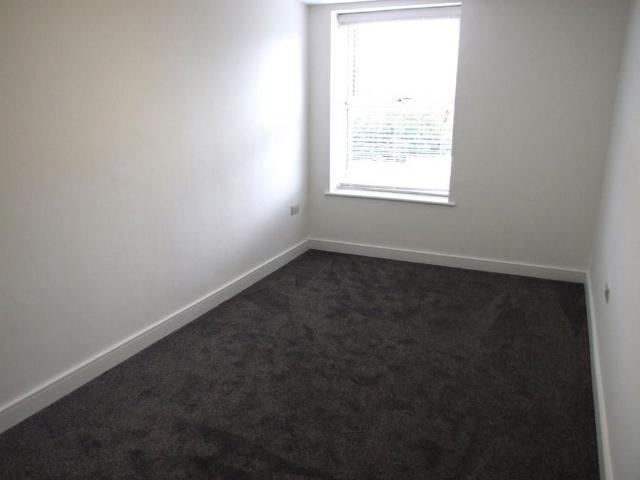 4 bedroom terraced house to rent