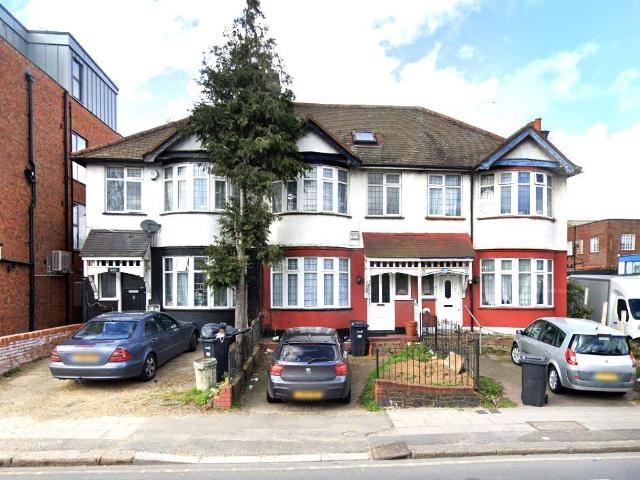 4 bedroom terraced house to rent