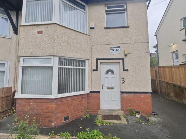 4 bedroom terraced house to rent