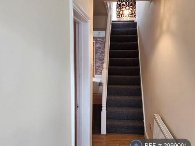 4 bedroom terraced house to rent