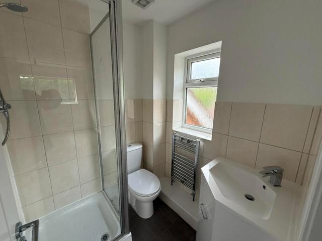 4 bedroom terraced house to rent