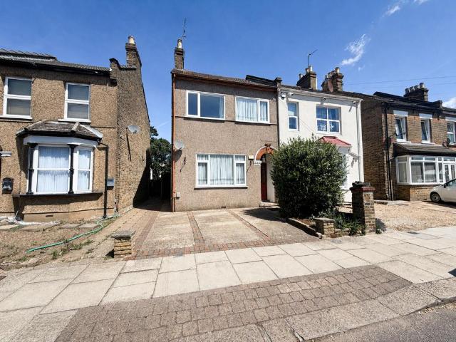 4 bedroom terraced house to rent
