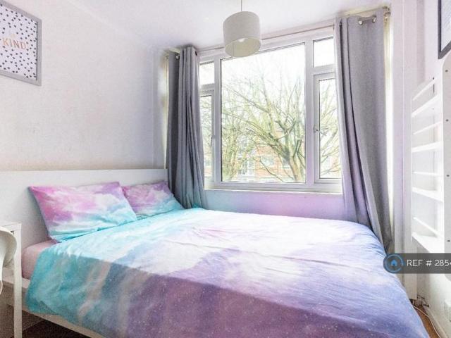 4 bedroom terraced house to rent