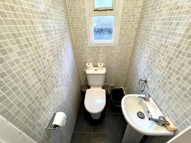 4 bedroom terraced house to rent