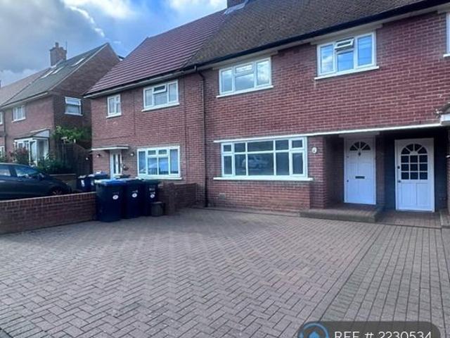 4 bedroom terraced house to rent