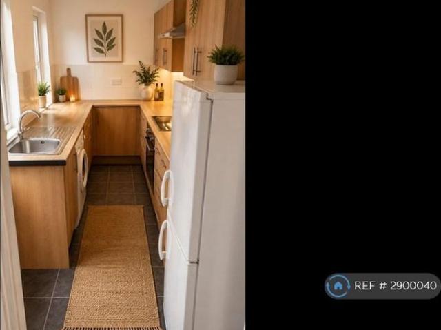4 bedroom terraced house to rent