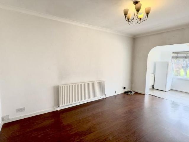 4 bedroom terraced house to rent
