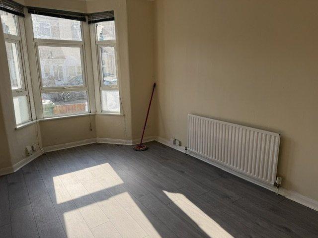 4 bedroom terraced house to rent