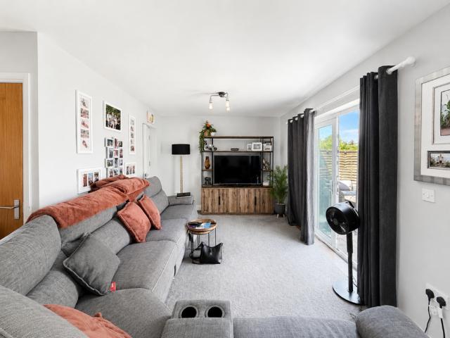 4 bedroom terraced house to rent