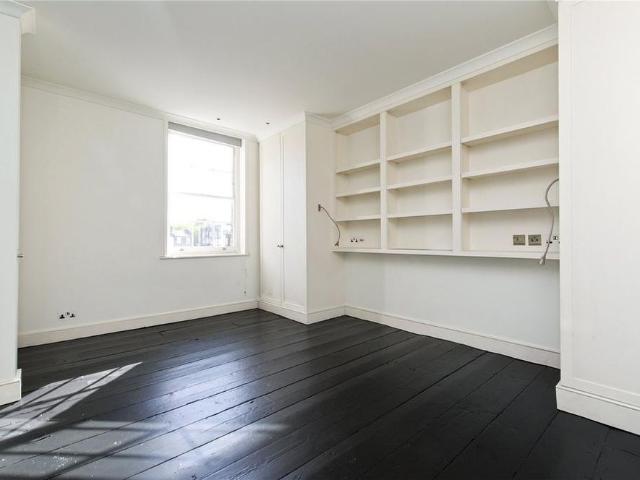 4 bedroom terraced house to rent