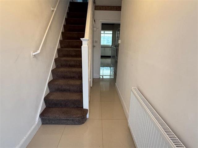 4 bedroom terraced house to rent