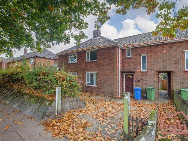 4 bedroom terraced house to rent