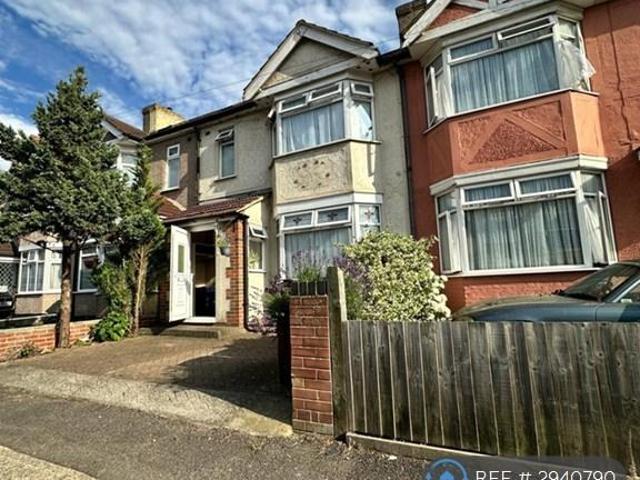 4 bedroom terraced house to rent