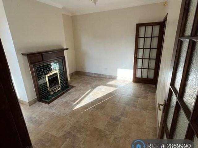 4 bedroom terraced house to rent