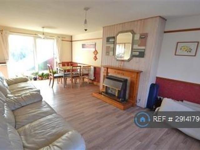 4 bedroom terraced house to rent