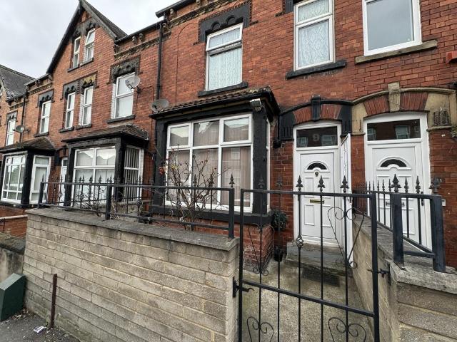 4 bedroom terraced house to rent