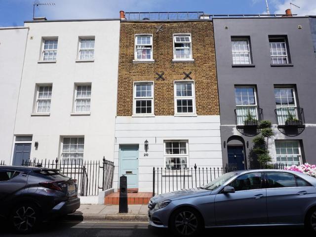 4 bedroom terraced house to rent