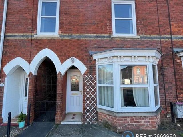 4 bedroom terraced house to rent