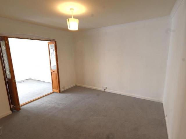 4 bedroom terraced house to rent