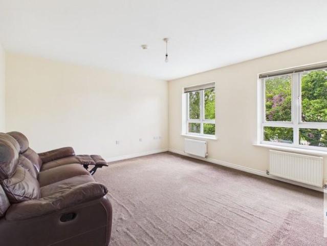 4 bedroom terraced house to rent