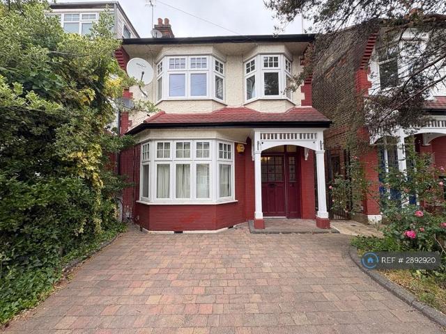 4 bedroom terraced house to rent