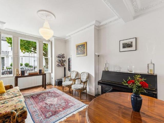 4 bedroom terraced house to rent