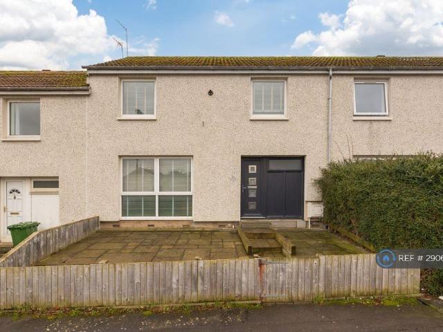 4 bedroom terraced house to rent
