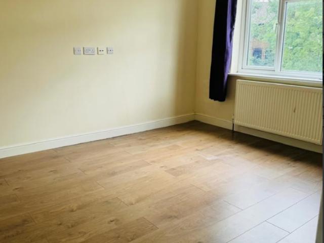 4 bedroom terraced house to rent