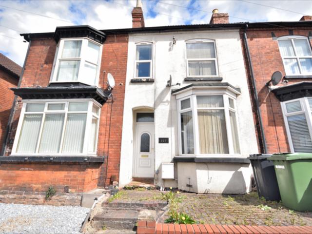 4 bedroom terraced house to rent