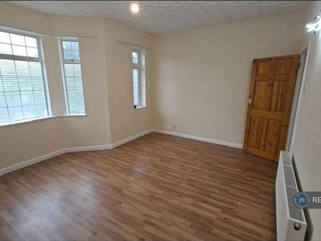 4 bedroom terraced house to rent
