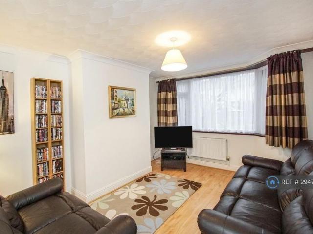 4 bedroom terraced house to rent