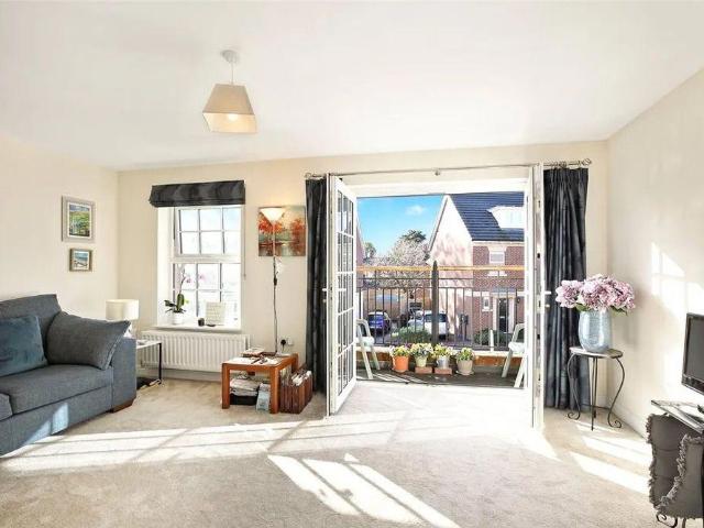 4 bedroom terraced house to rent