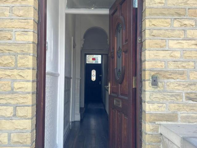 4 bedroom terraced house to rent