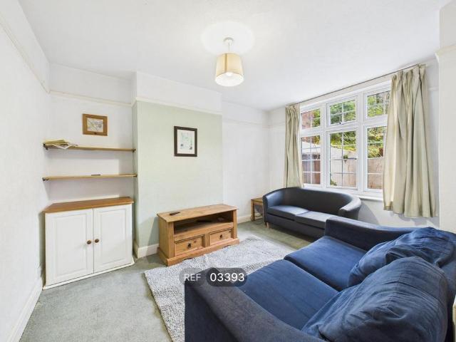 4 bedroom terraced house to rent