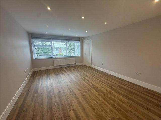 4 bedroom terraced house to rent