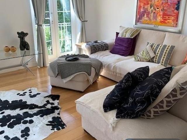 4 bedroom terraced house to rent