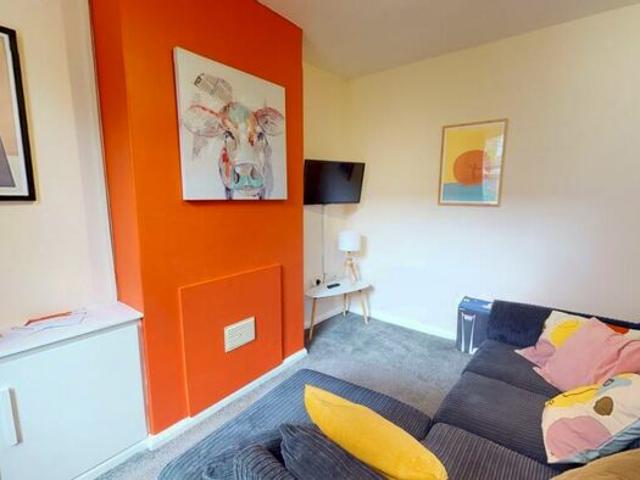 4 Bedroom Terraced House To Rent In Waterloo Promenade, Nottingham, NG7