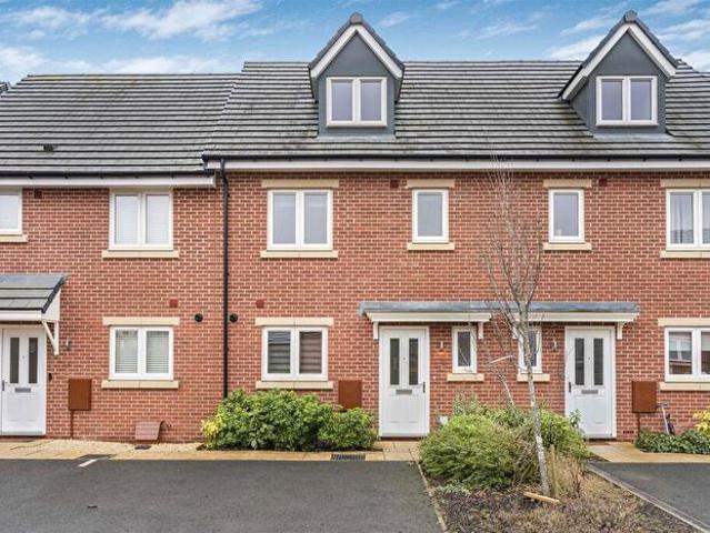 4 Bedroom Terraced House To Rent In Whitby Close, Daventry, NN11