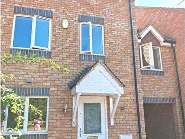 4 Bedroom Terraced House To Rent In Worcester Close, Corby, NN18