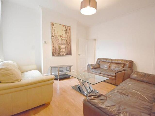 4 Bedroom Terraced House To Rent In Bolingbroke Road, Coventry, CV3
