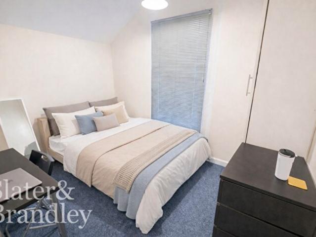 4 Bedroom Terraced House To Rent In Chaworth Road, West Bridgford, Nottingham, NG2
