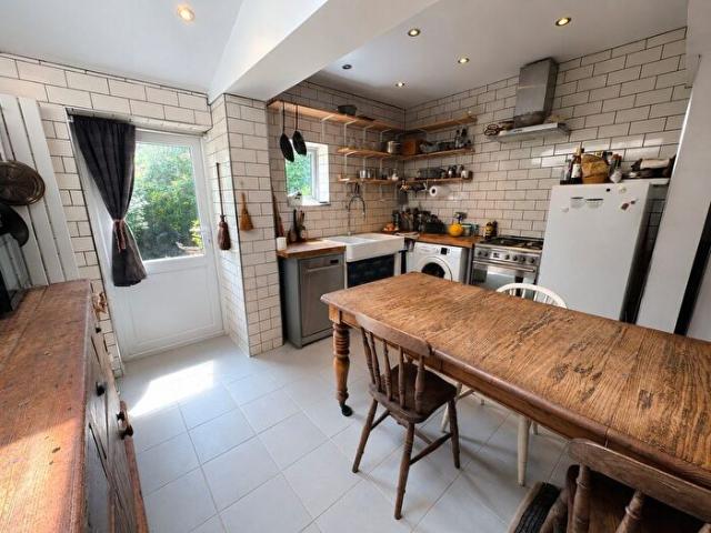 4 Bedroom Terraced House To Rent In Church Drive, Carrington, Nottingham, Nottinghamshire, NG5