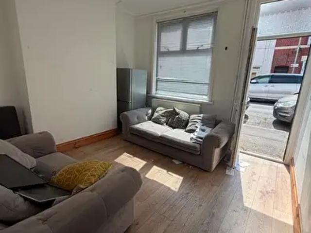 4 Bedroom Terraced House To Rent In Grasmere Street, Leicester, LE2
