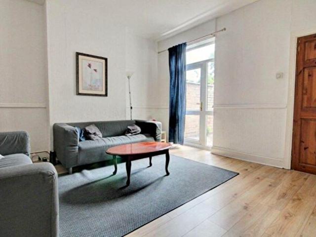 4 Bedroom Terraced House To Rent In Gulson Road, Coventry, CV1