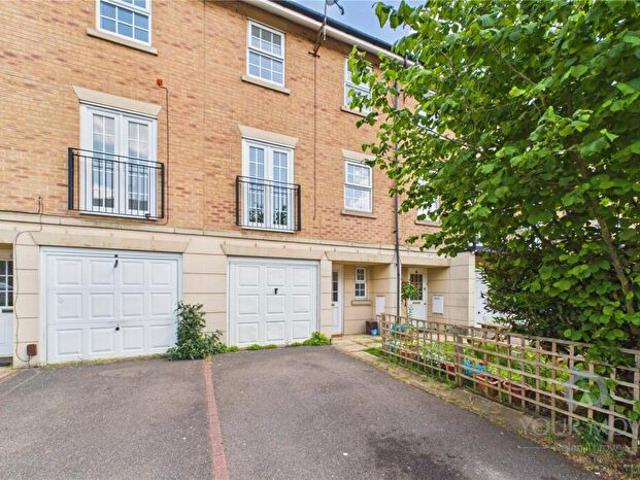 4 Bedroom Terraced House To Rent In Johnson Court, Northampton, Northamptonshire, NN4