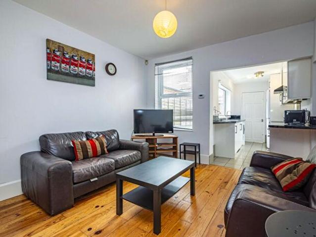 4 Bedroom Terraced House To Rent In Lamcote Grove, Nottingham, NG2