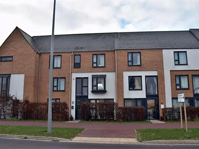 4 Bedroom Terraced House To Rent In Newport Road, Broughton, Milton Keynes, MK10