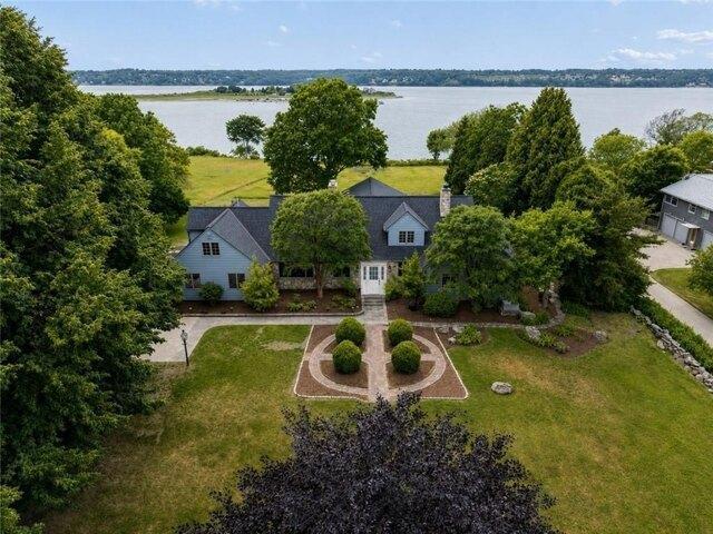 4 bedroom, Tiverton RI 02878 104111801