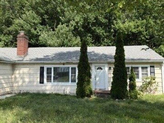 4 bedroom, Trumbull CT 06611 104567754