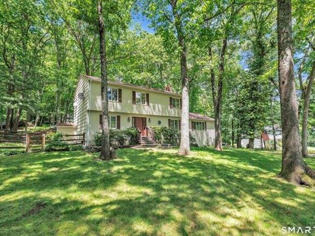 4 bedroom, Trumbull CT 06611 103071875